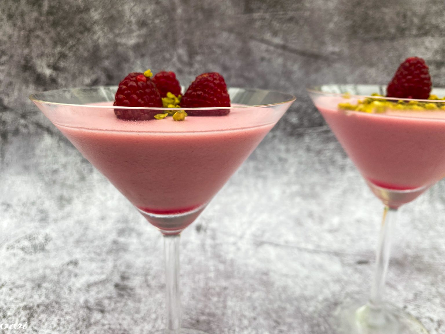 Malinova panna cotta | ŠOLA OKUSOV