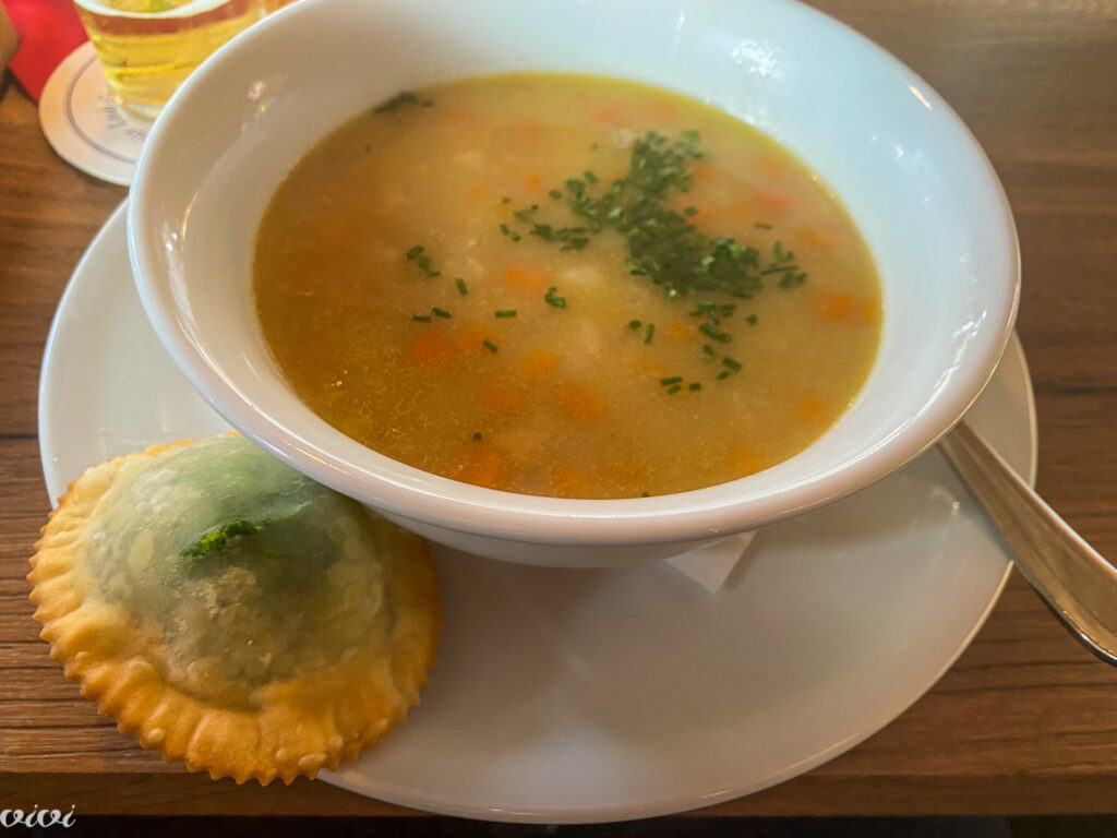 Crëp de Munt | ŠOLA OKUSOV